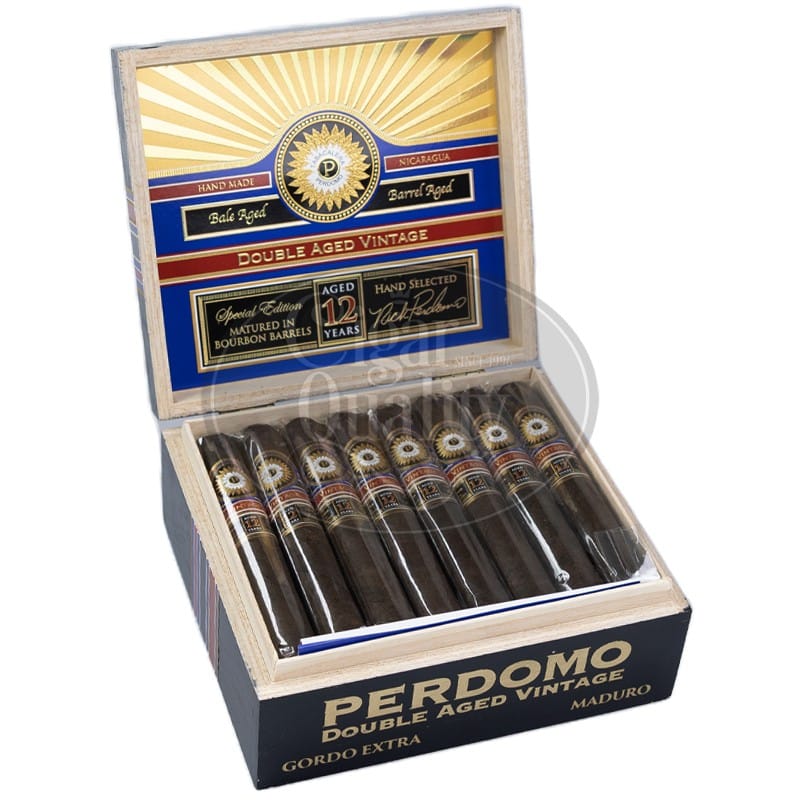 Perdomo Double Aged 12 Years Vintage Maduro Gordo Extra (24)